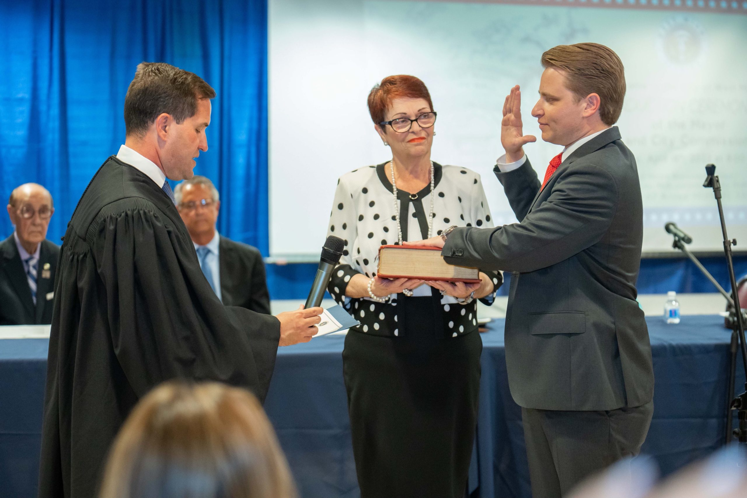 West Miami swears in Eric Diaz-Padron as city’s new mayor – making him ...