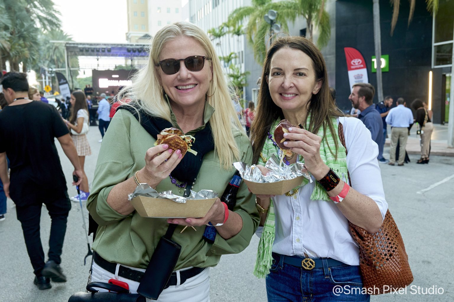 Burgerlicious Coral Gables 2023 Photo Gallery | Coral Gables Community ...