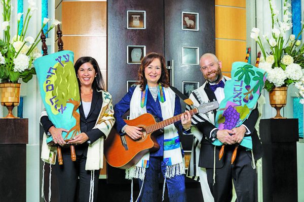 Temple Judea adds accomplished Cantor Lisa Verona Segal to its clergy ...