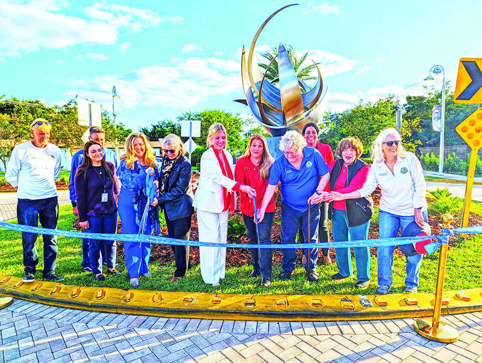 Village has ribbon cutting for traffic circle sculpture | Featured#