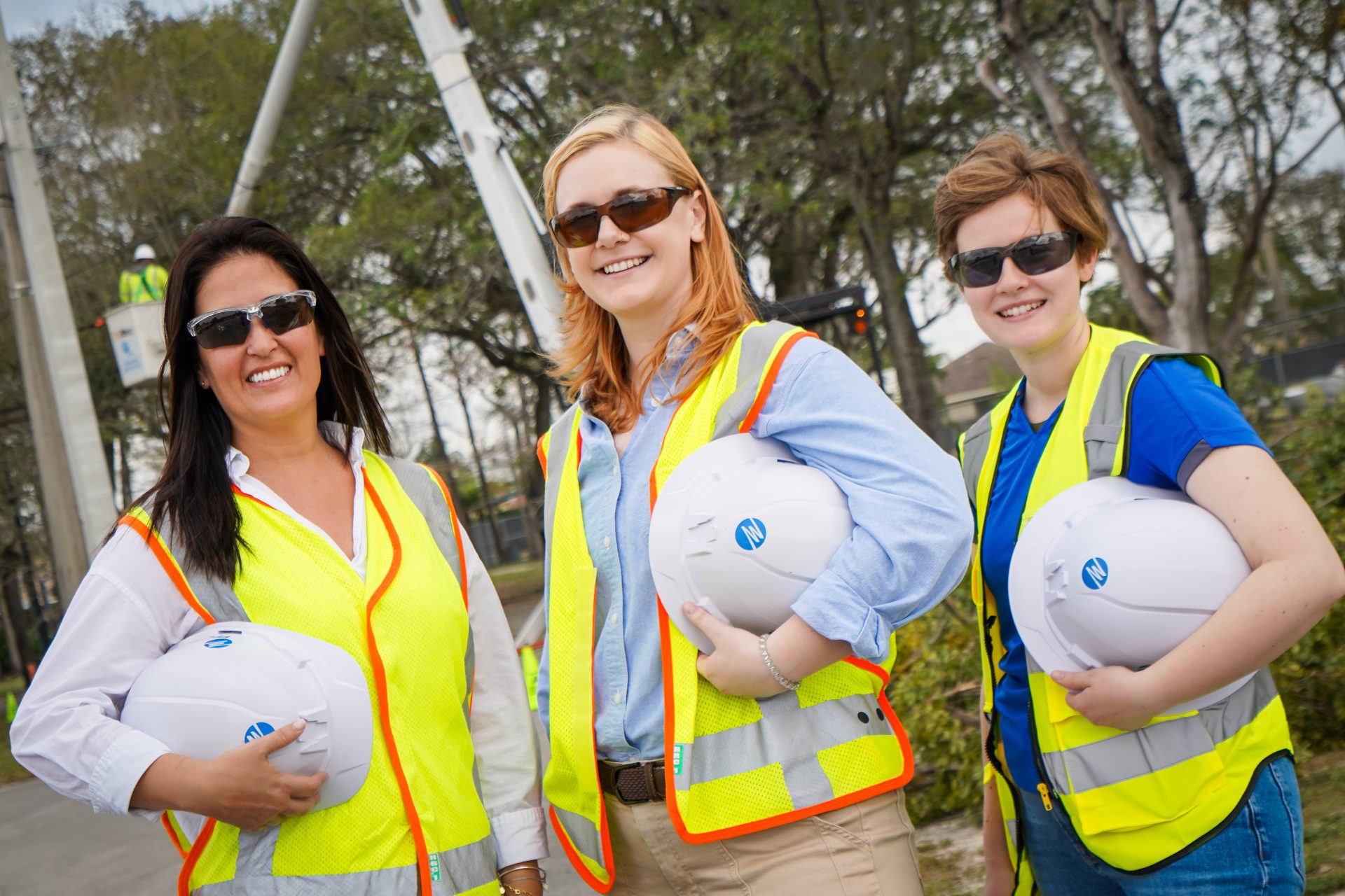 Female Arborists Crew Uses LiDAR for Reliable Service