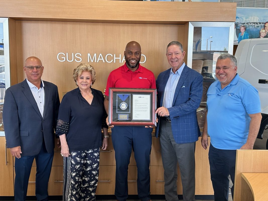 Gus Machado Ford in Hialeah Received its 40th Year Anniversary Plaque ...